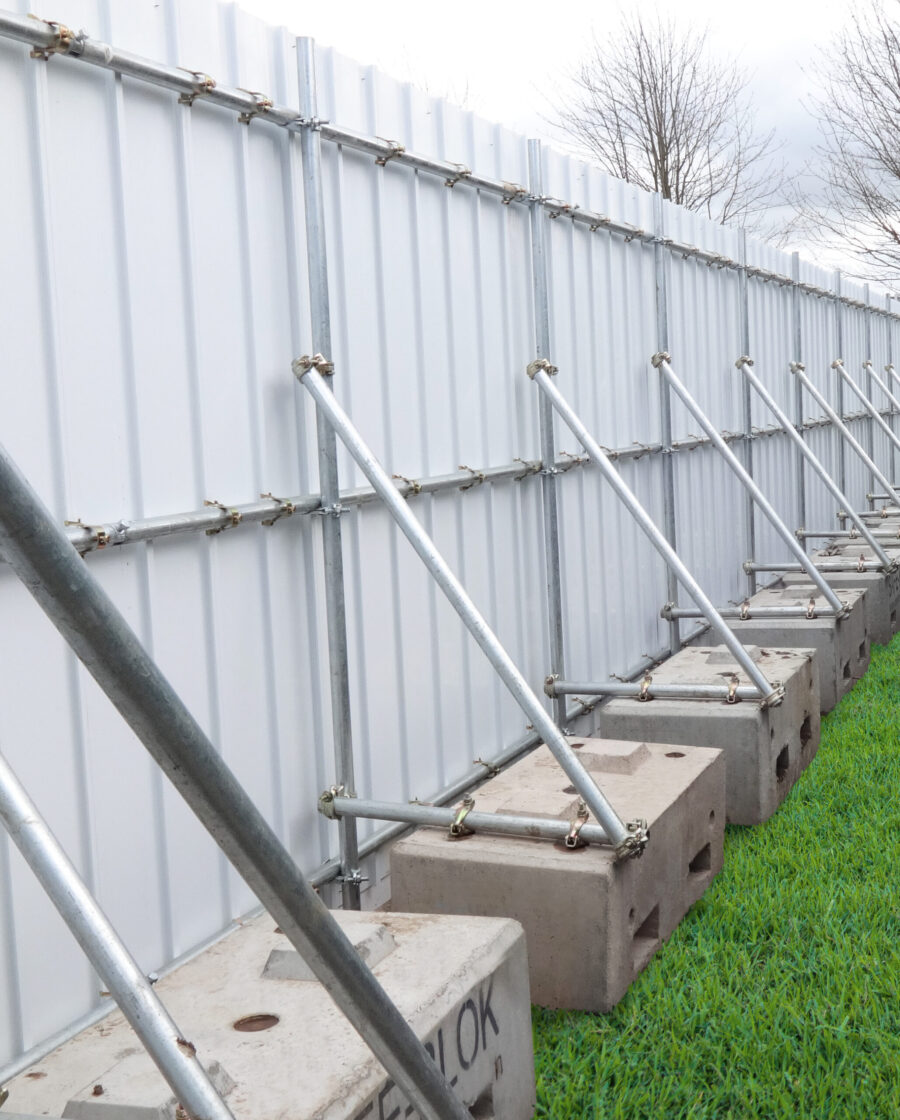 Temporary Heras Fencing Support Brace with Pegs - 1.9m | Blok ‘N’ Mesh