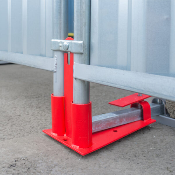 Blockade™ Steel On-Ground Hoarding System - 2m | Blok ‘N’ Mesh