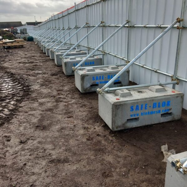 Construction Site Hoarding | Hire or Buy | Blok ‘N’ Mesh