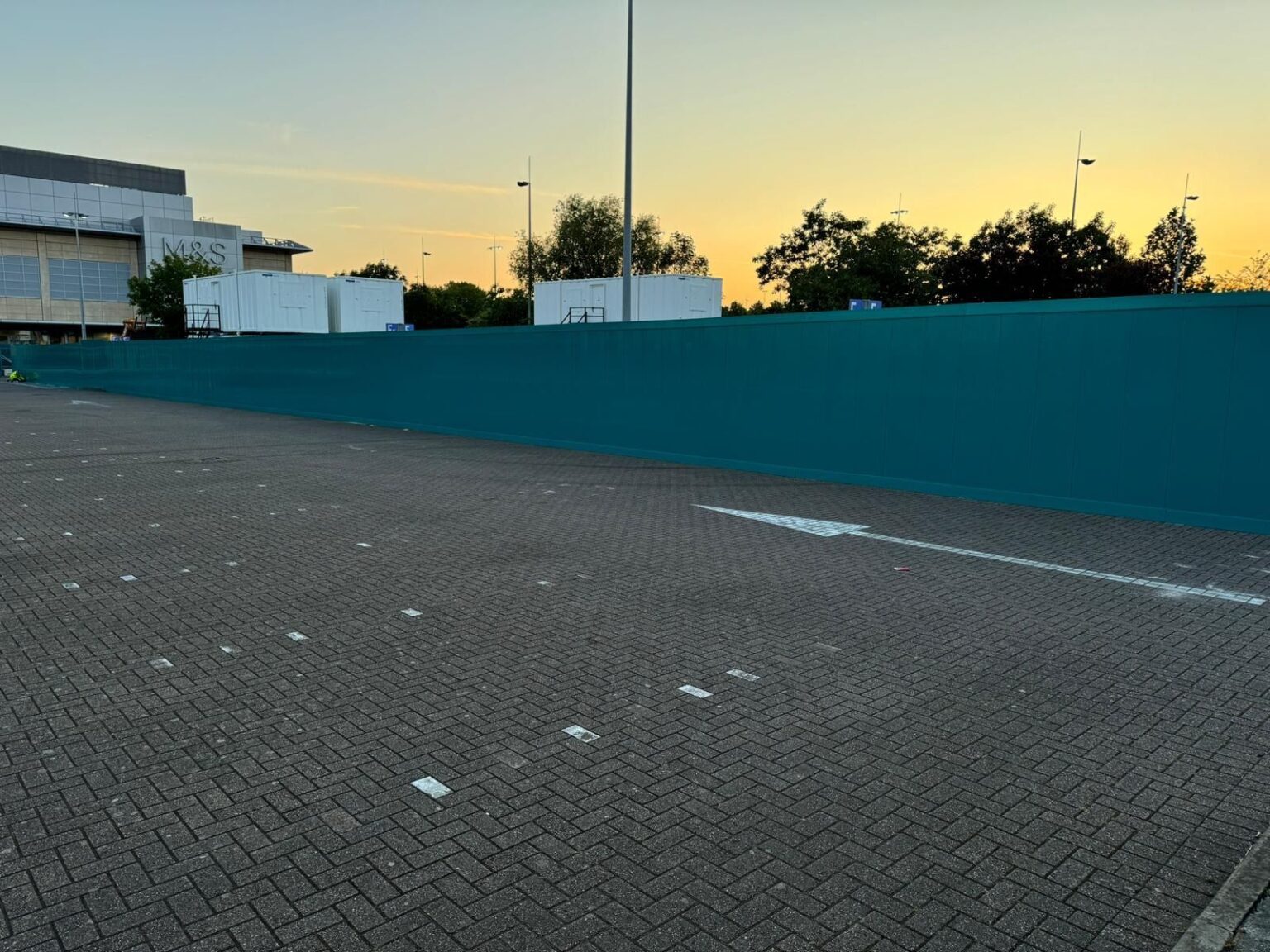 Blok N Mesh - Hire or Buy Temporary Fencing, Hoarding, Barriers